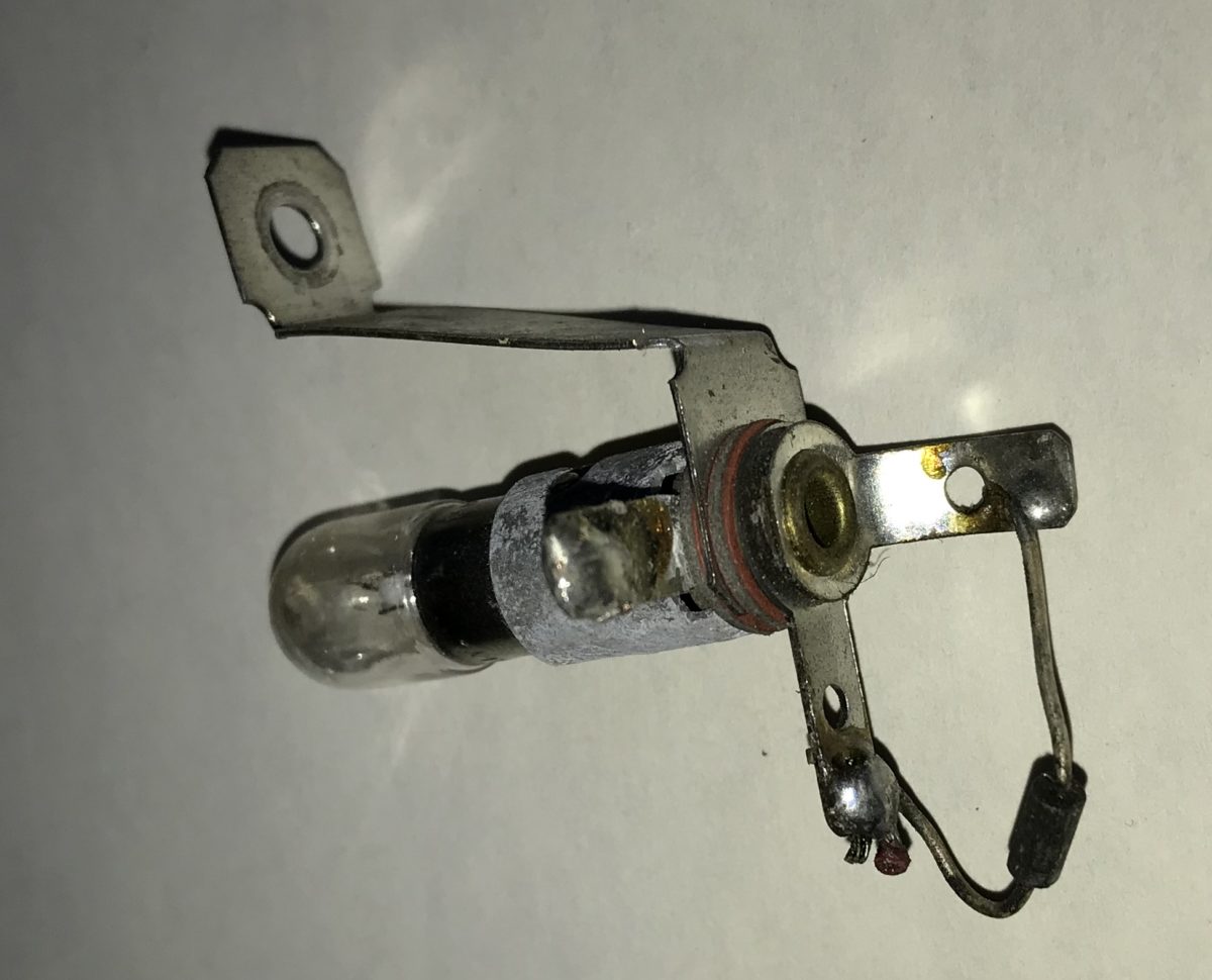 Repair Those #$@#^%& Flickering Pinball Lamp Sockets